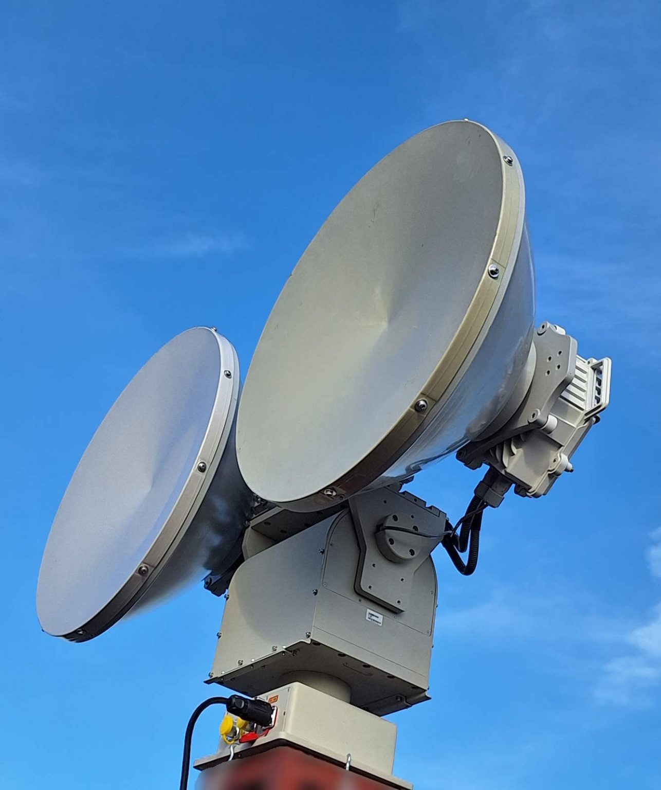 Upgrade of mm-Wave E-band FOD Radar with New Drive Unit - Millimeter ...